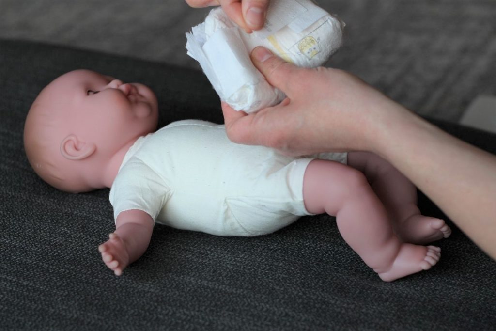 How to Change a Disposable Diaper (With Step-by-step Instructions ...